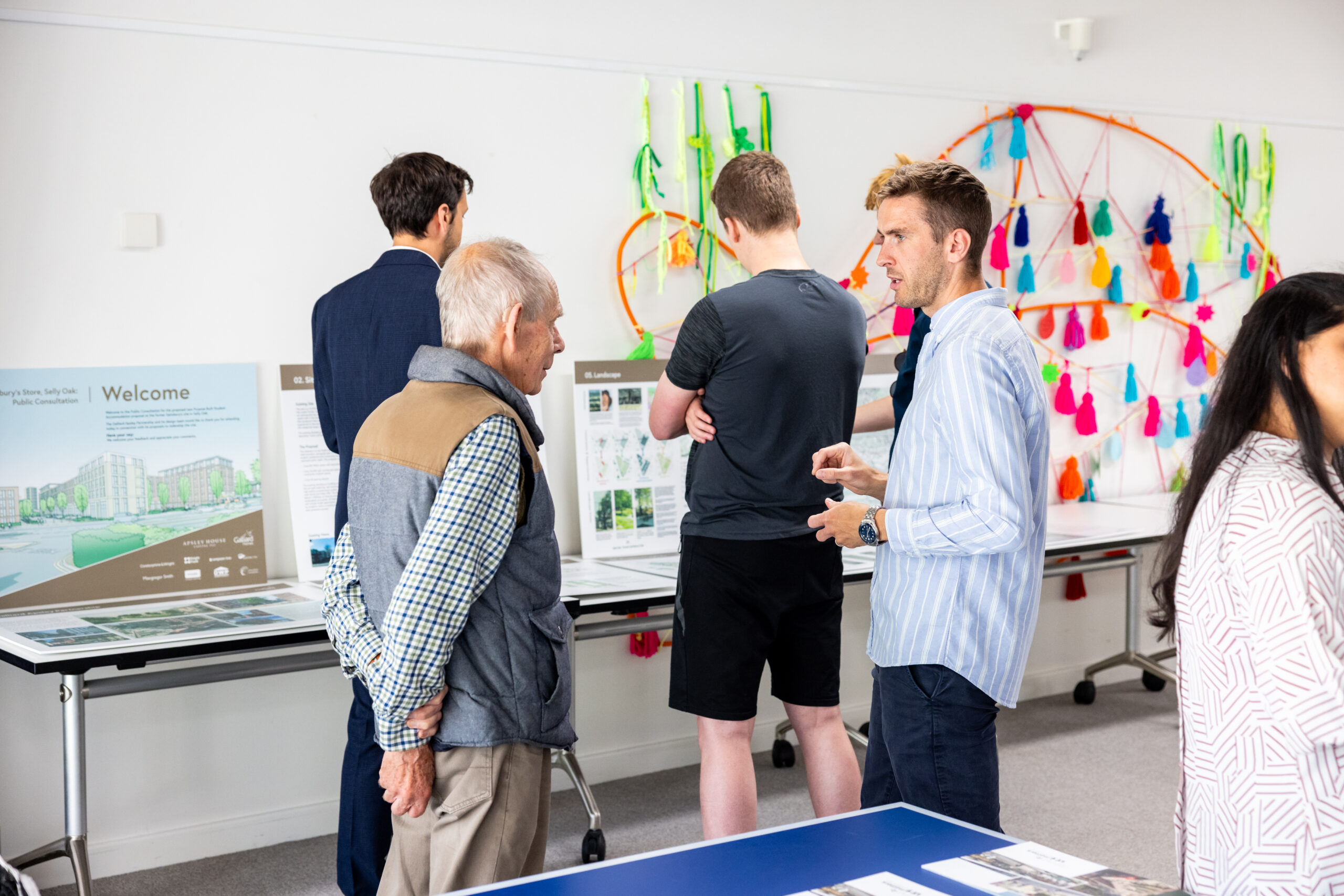 Public & Stakeholder Consultation in Commercial Development | Holland Lloyd